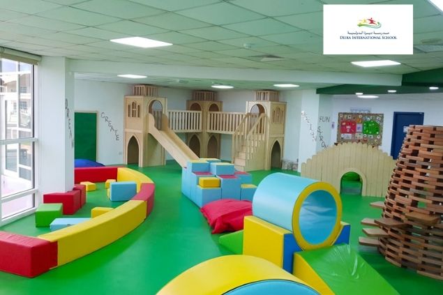 School – Moon Kids