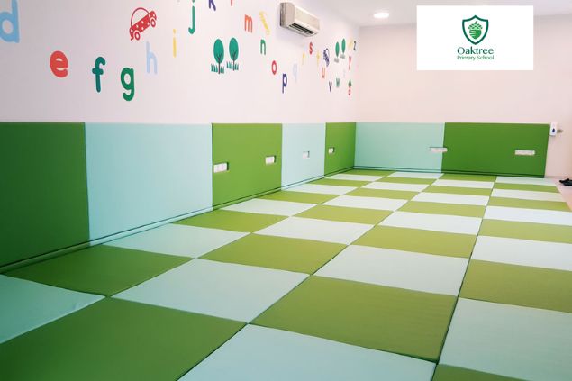 School – Moon Kids